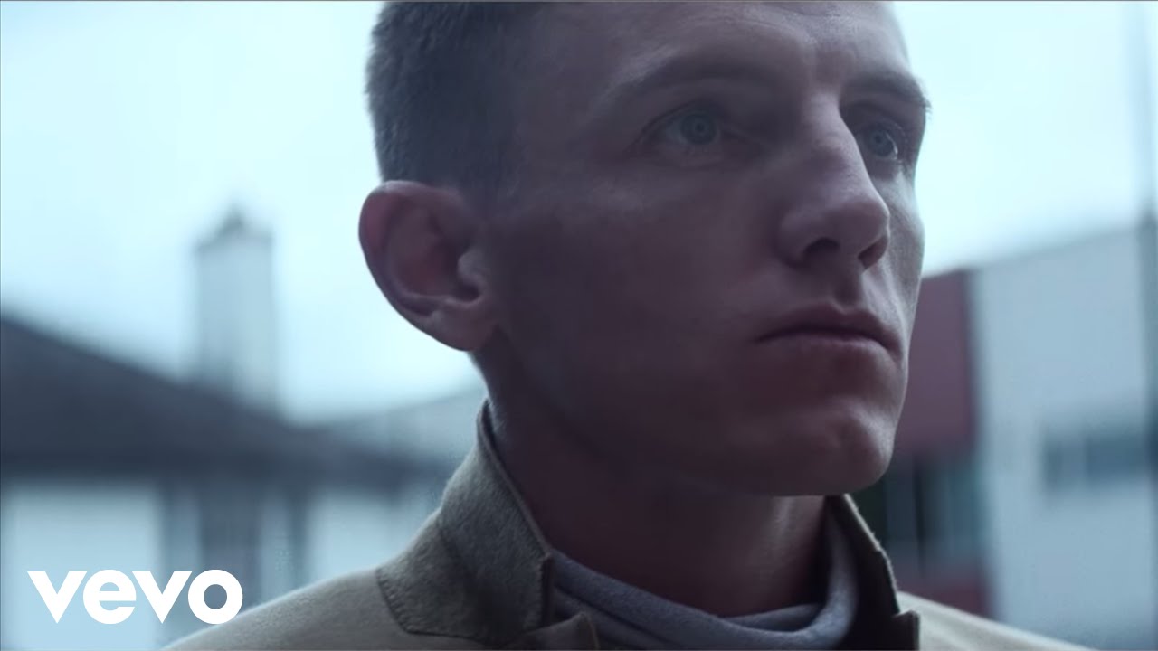 Louis Berry – Restless (Video) - About Musïc