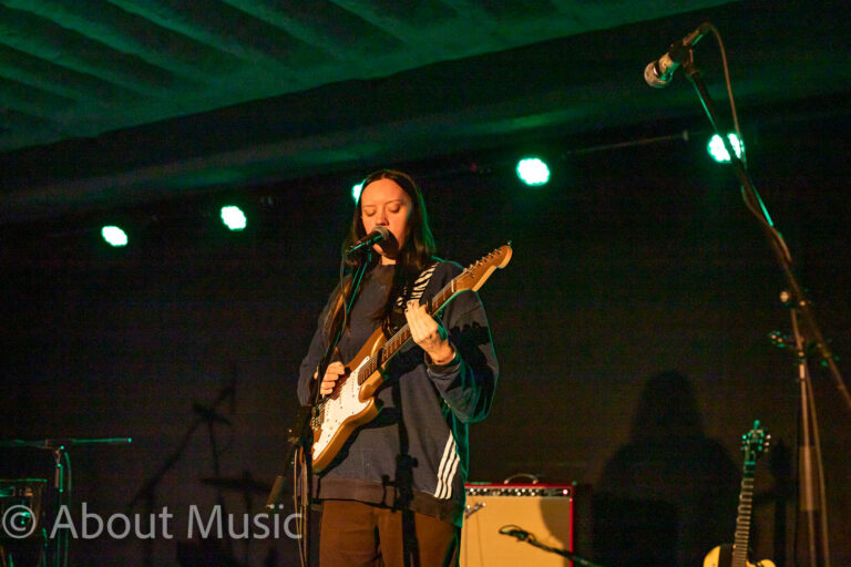 Arab Strap waren in Stuttgart und performten Philophobia - About Musïc