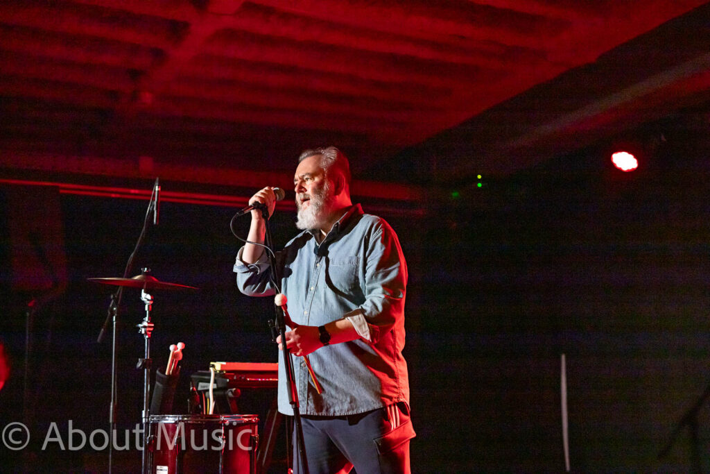 Arab Strap waren in Stuttgart und performten Philophobia - About Musïc